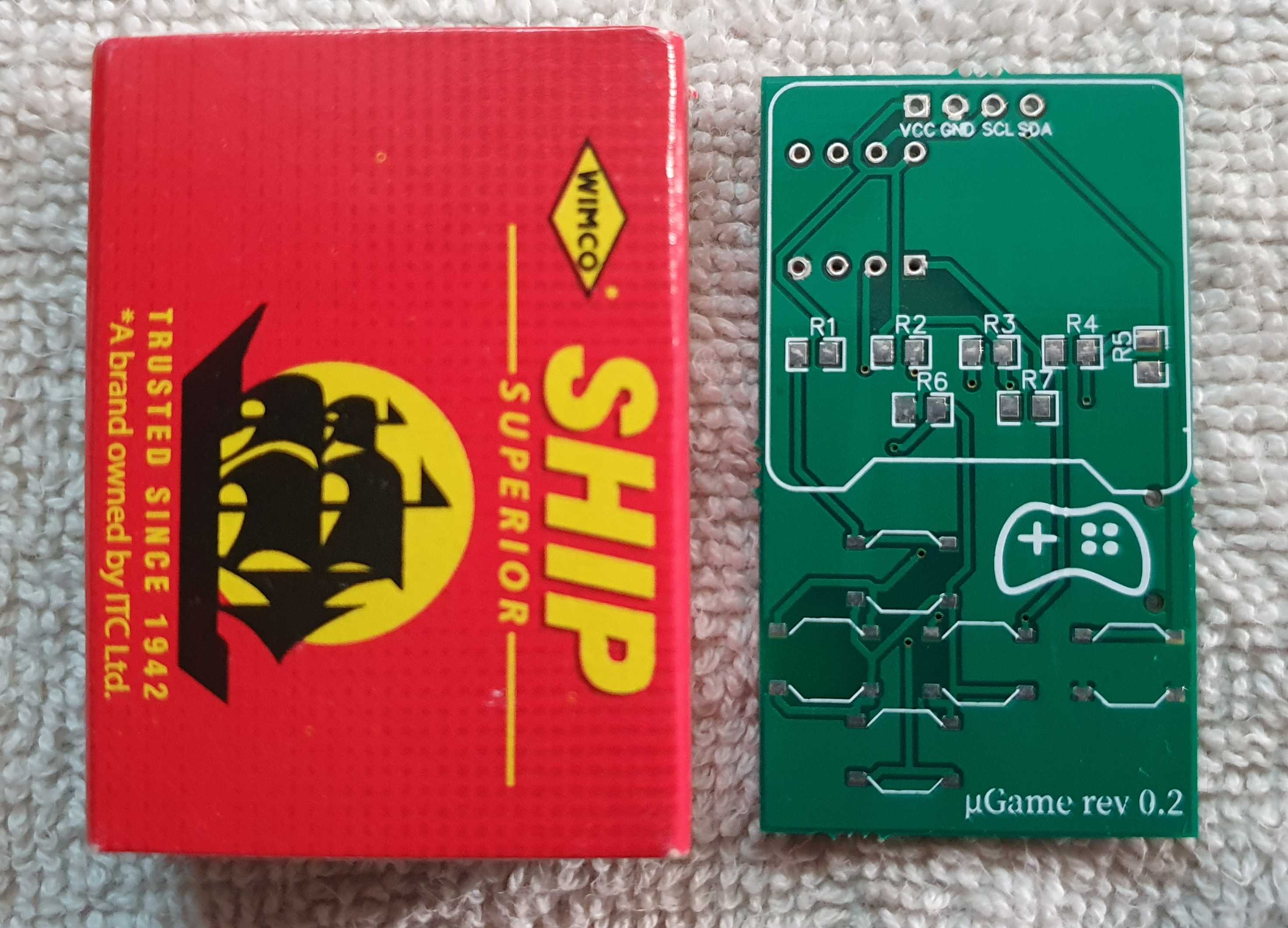 A tiny game console based on Attiny85 | Tejashwi Kalp Taru